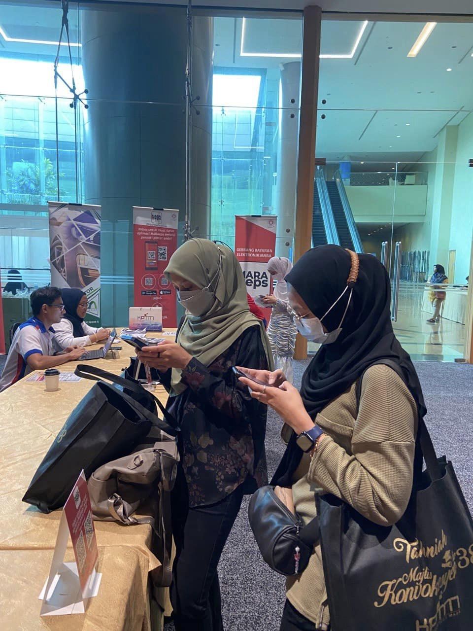 RCB dan Team MARAEps di Majlis Konvokesyen KPTM & KUPTM - Rural Capital ...