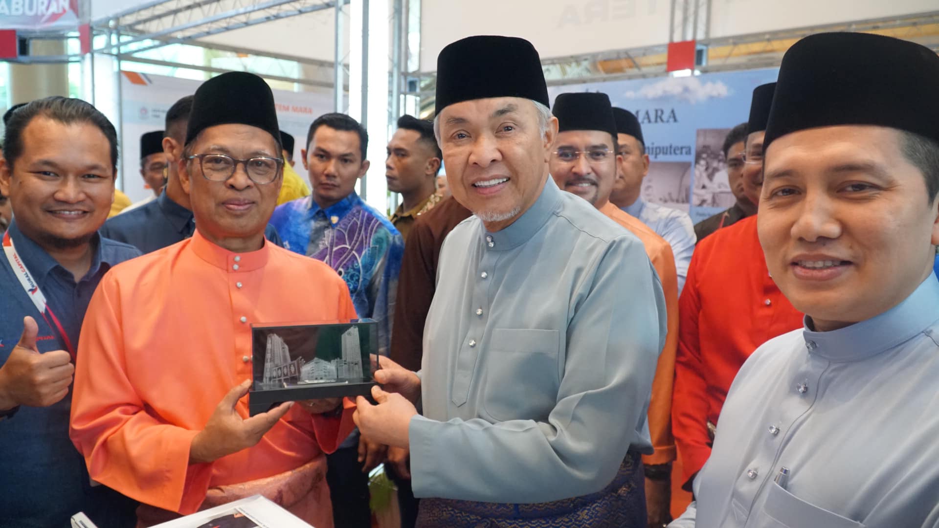 RURAL CAPITAL BERHAD TAWARKAN RM 10 JUTA BAGI MEMBANTU USAHAWAN ...